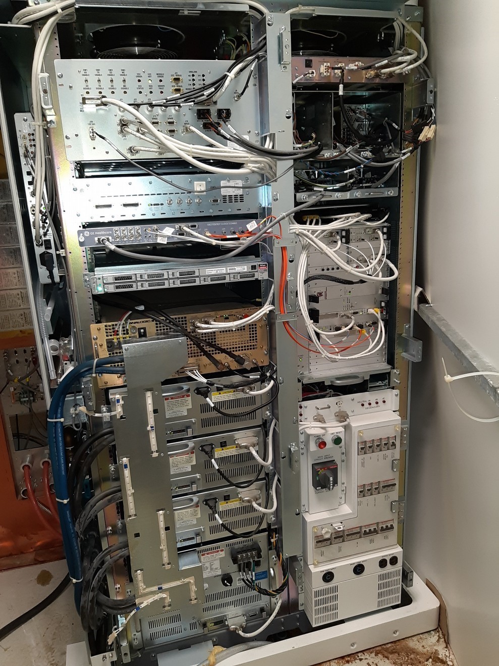 Refurbished GE Healthcare Optima MR360 1.5T MRI Scanner