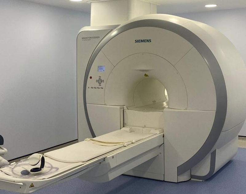 Used Siemens Essenza 1.5T MRI for sale (ID 14101376780) | 20Med